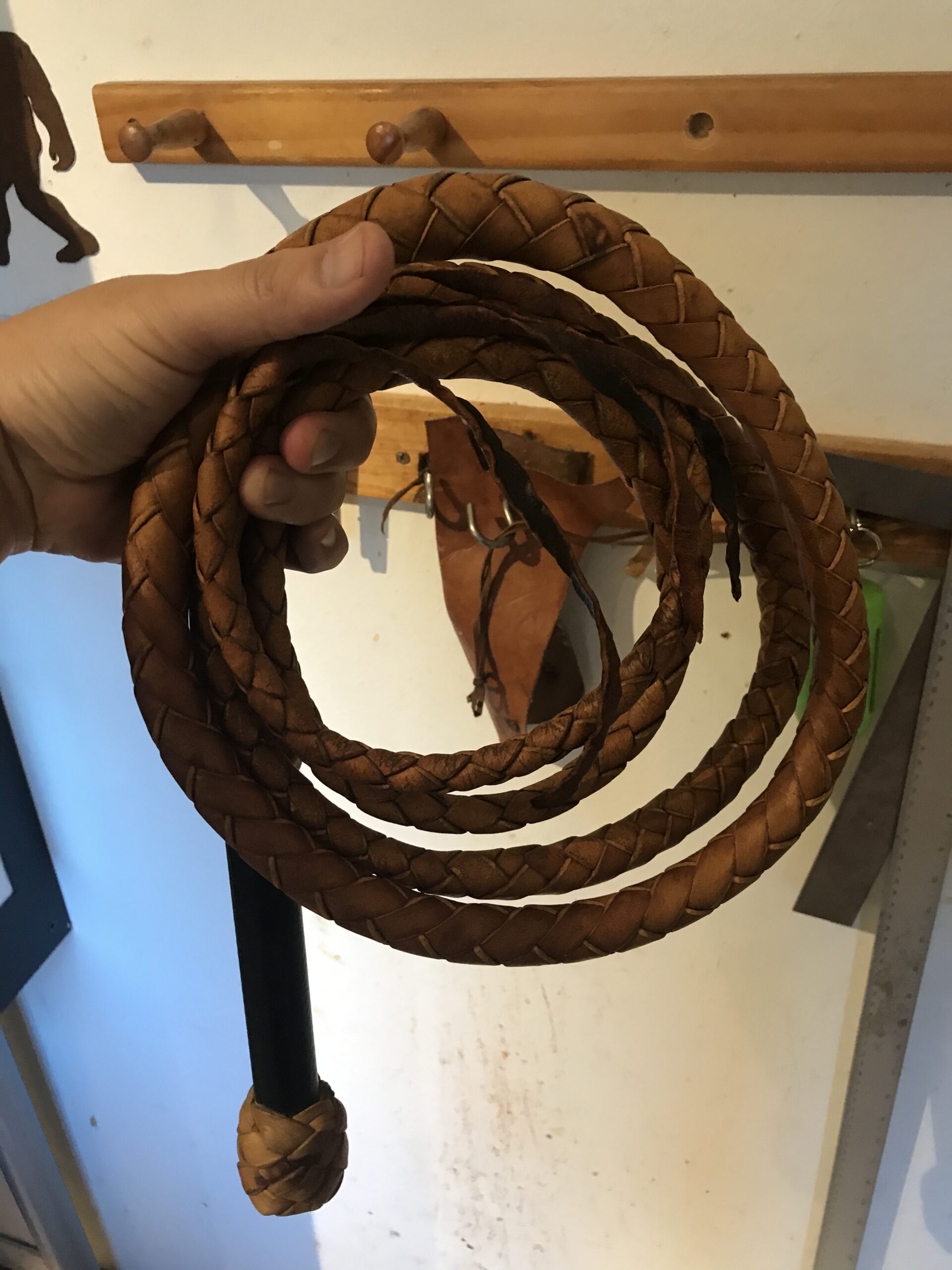 Swivel Handle Bullwhip Repair – Bullwhips.org