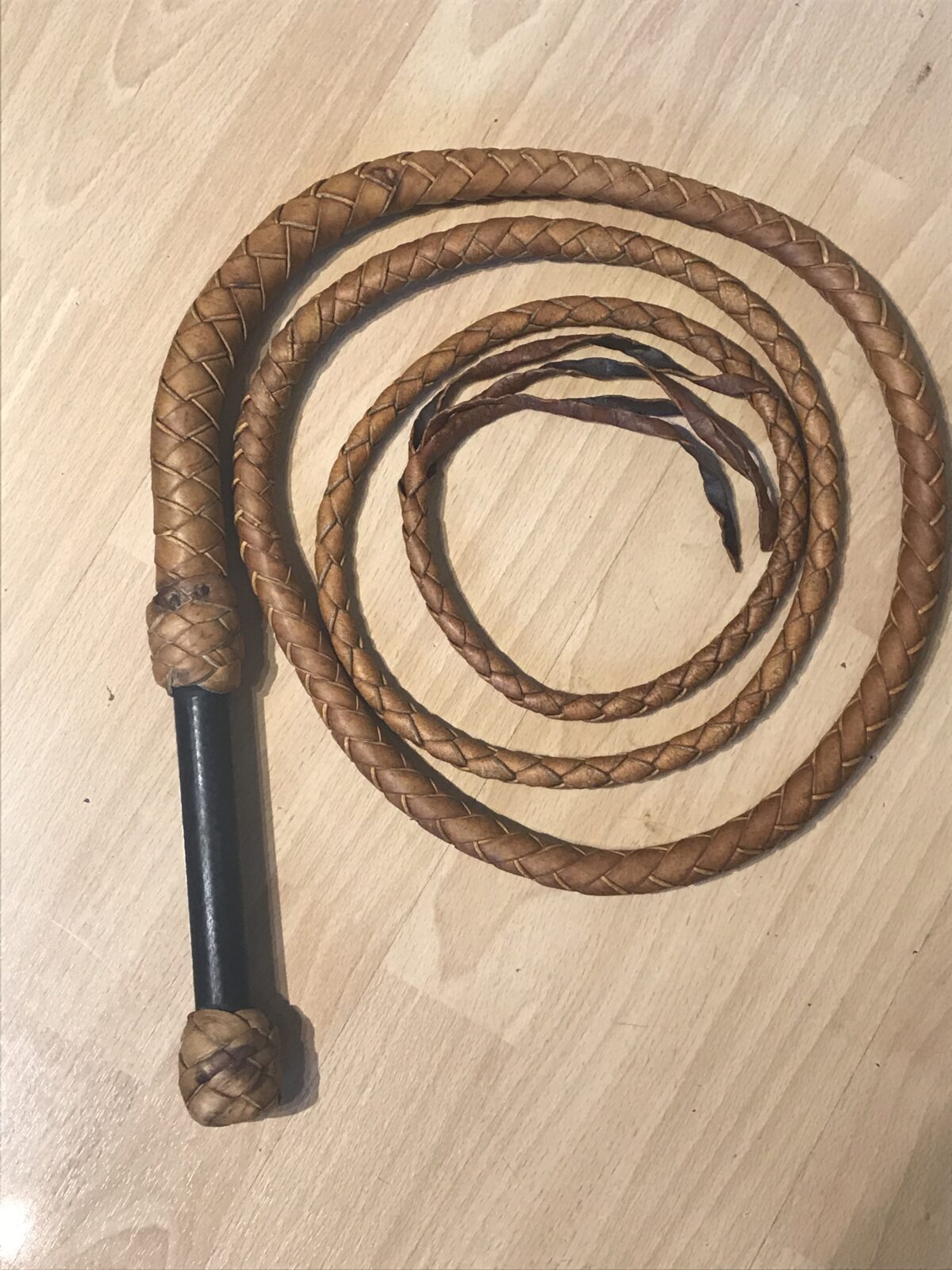 Swivel Handle Bullwhip Repair – Bullwhips.org