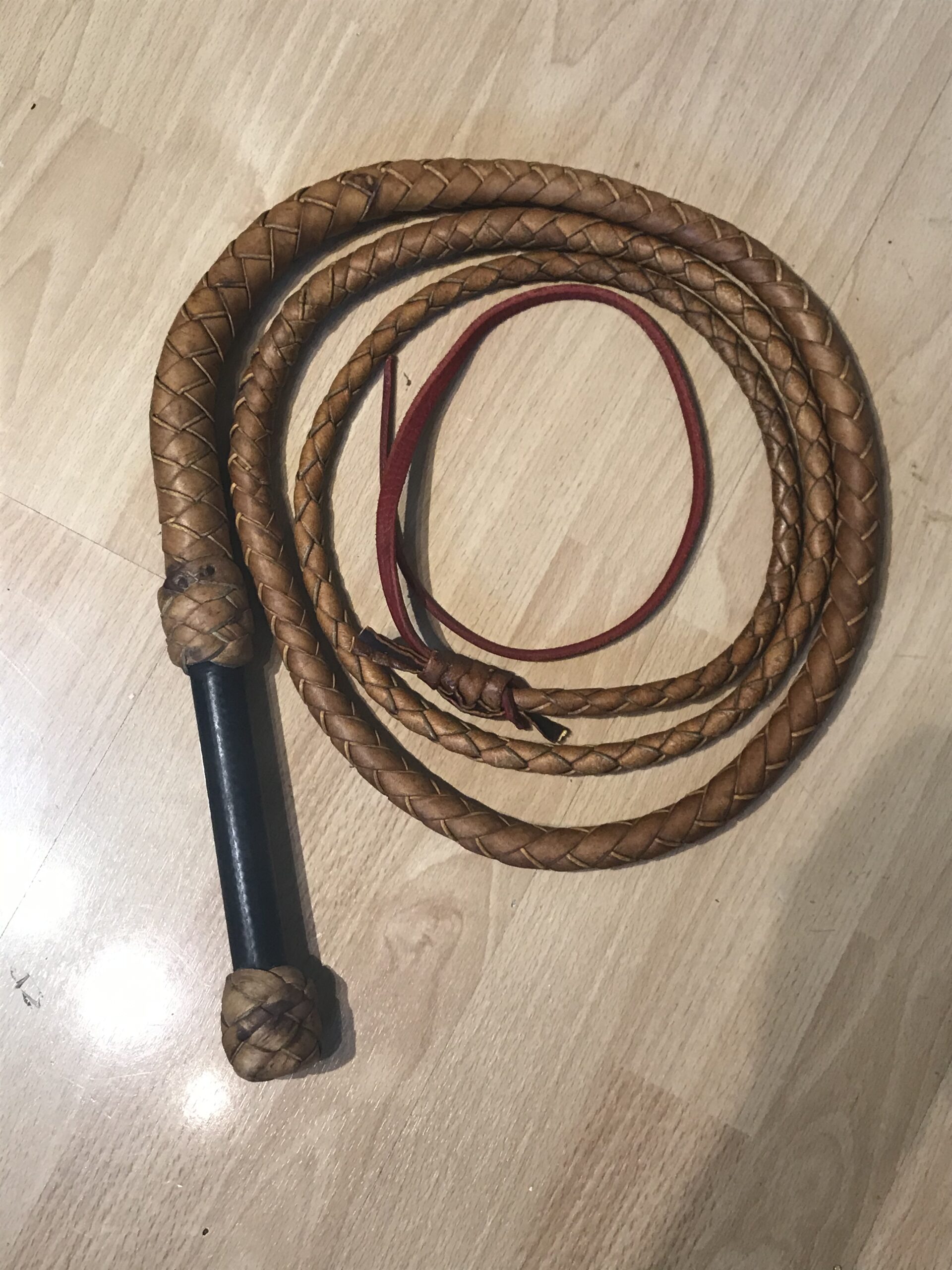 Swivel Handle Bullwhip Repair – Bullwhips.org