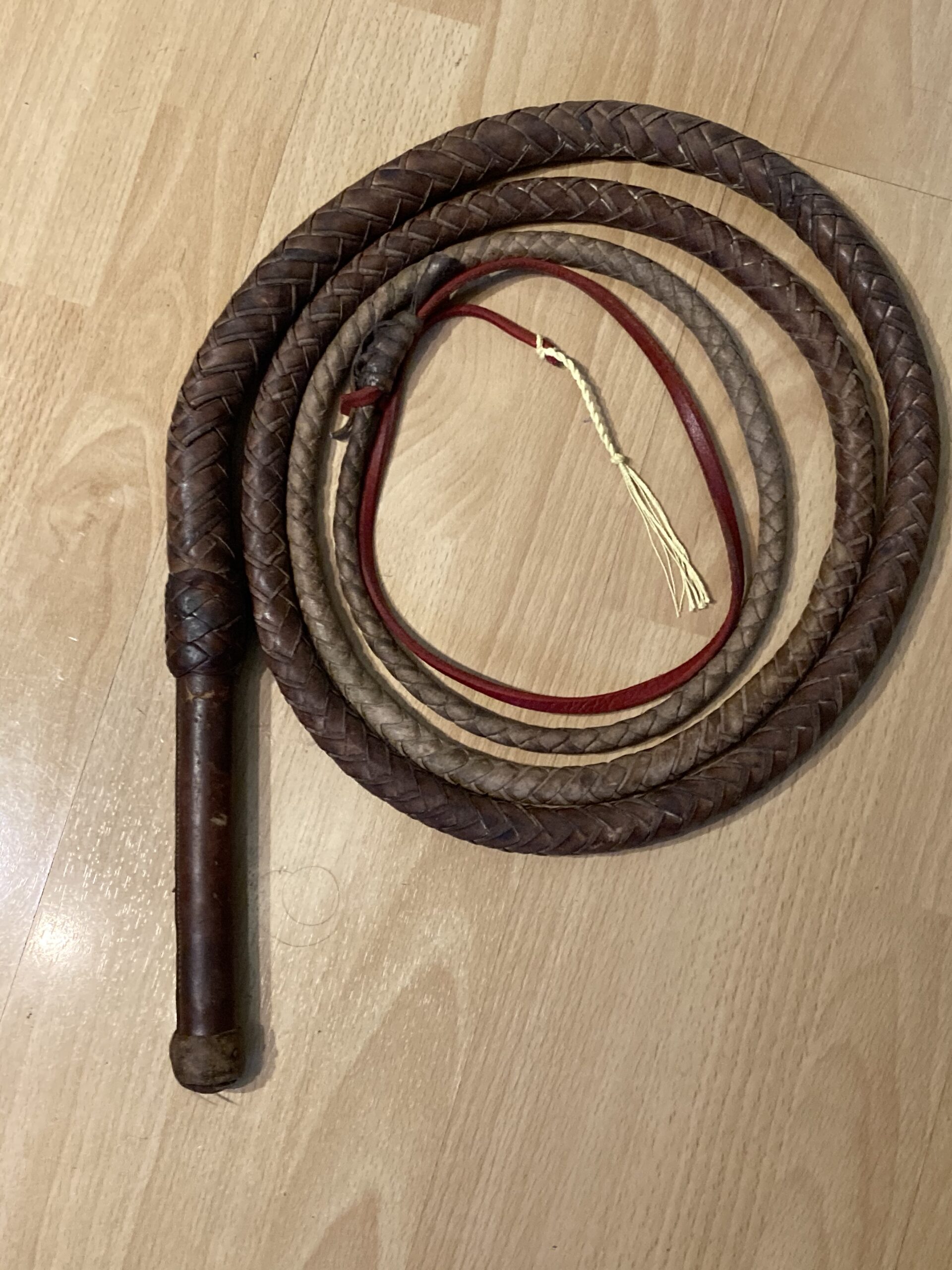 Bull whip Repair – Bullwhips.org