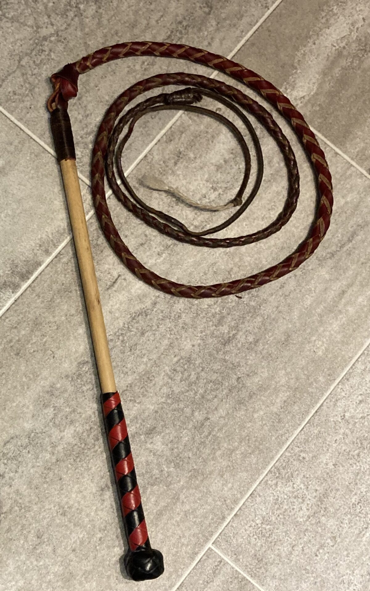 Bullwhips.org – Page 2 – Handmade Bullwhips by Louie
