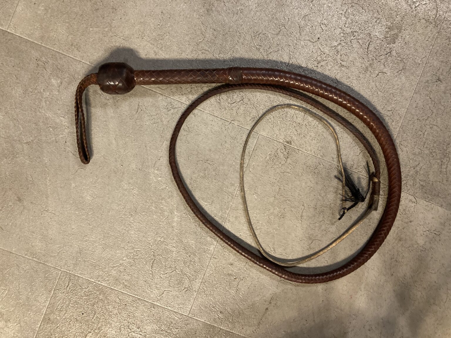 Bullwhips.org – Handmade Bullwhips by Louie