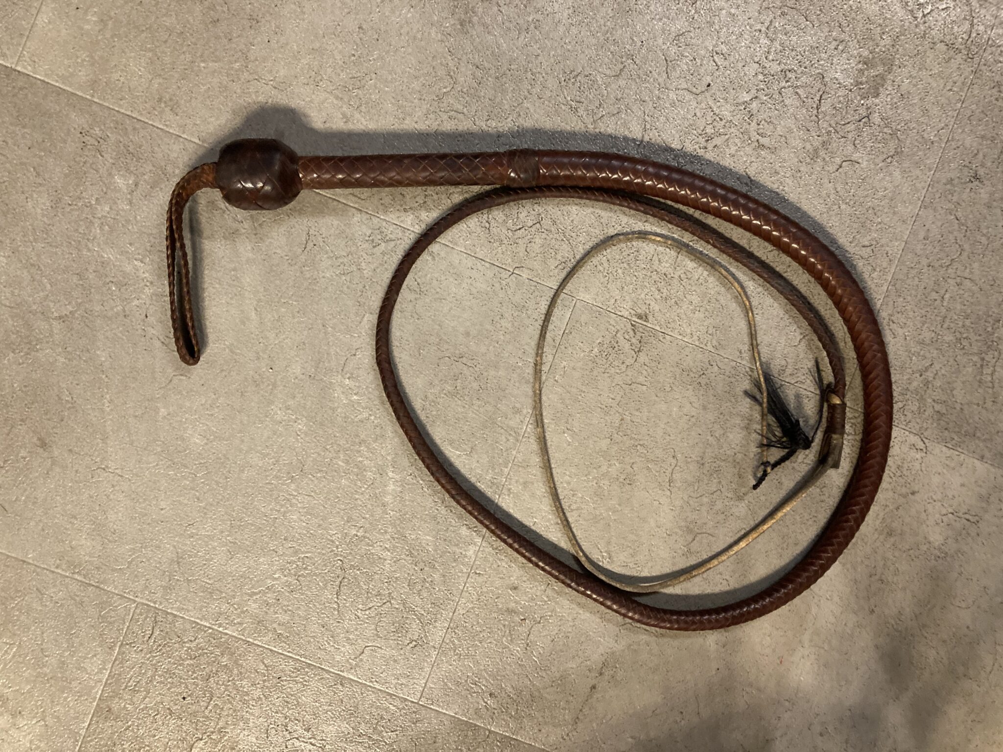 Bullwhips.org – Handmade Bullwhips by Louie