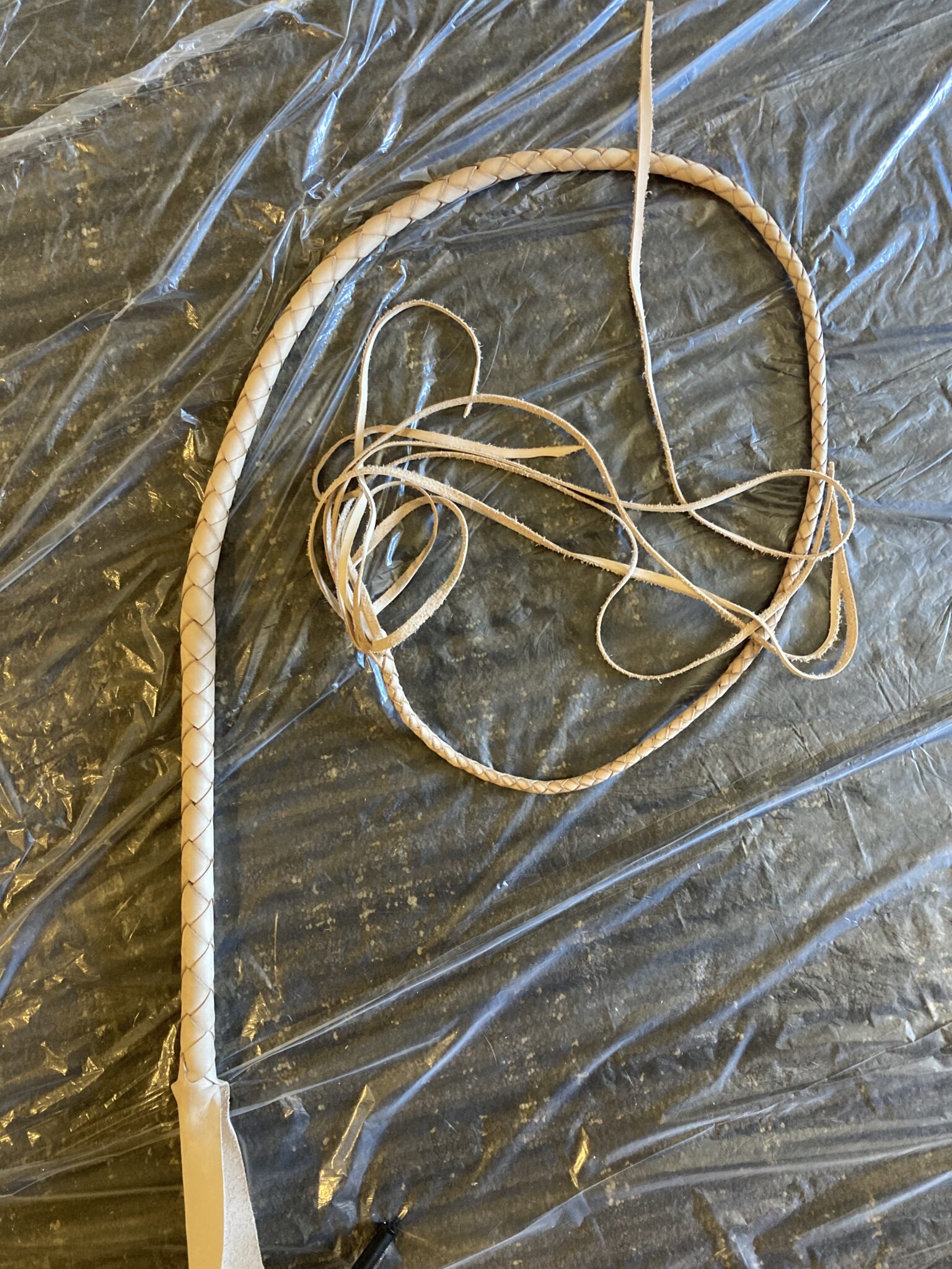 Bullwhips.org – Handmade Bullwhips by Louie